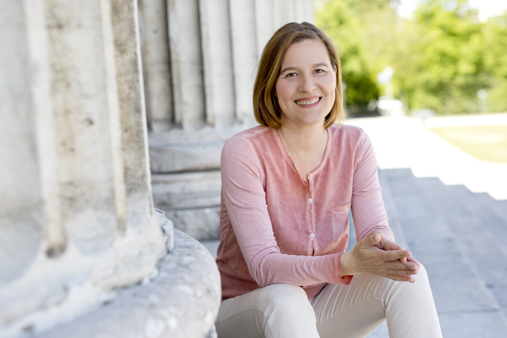 Stories - Kirsten Becker